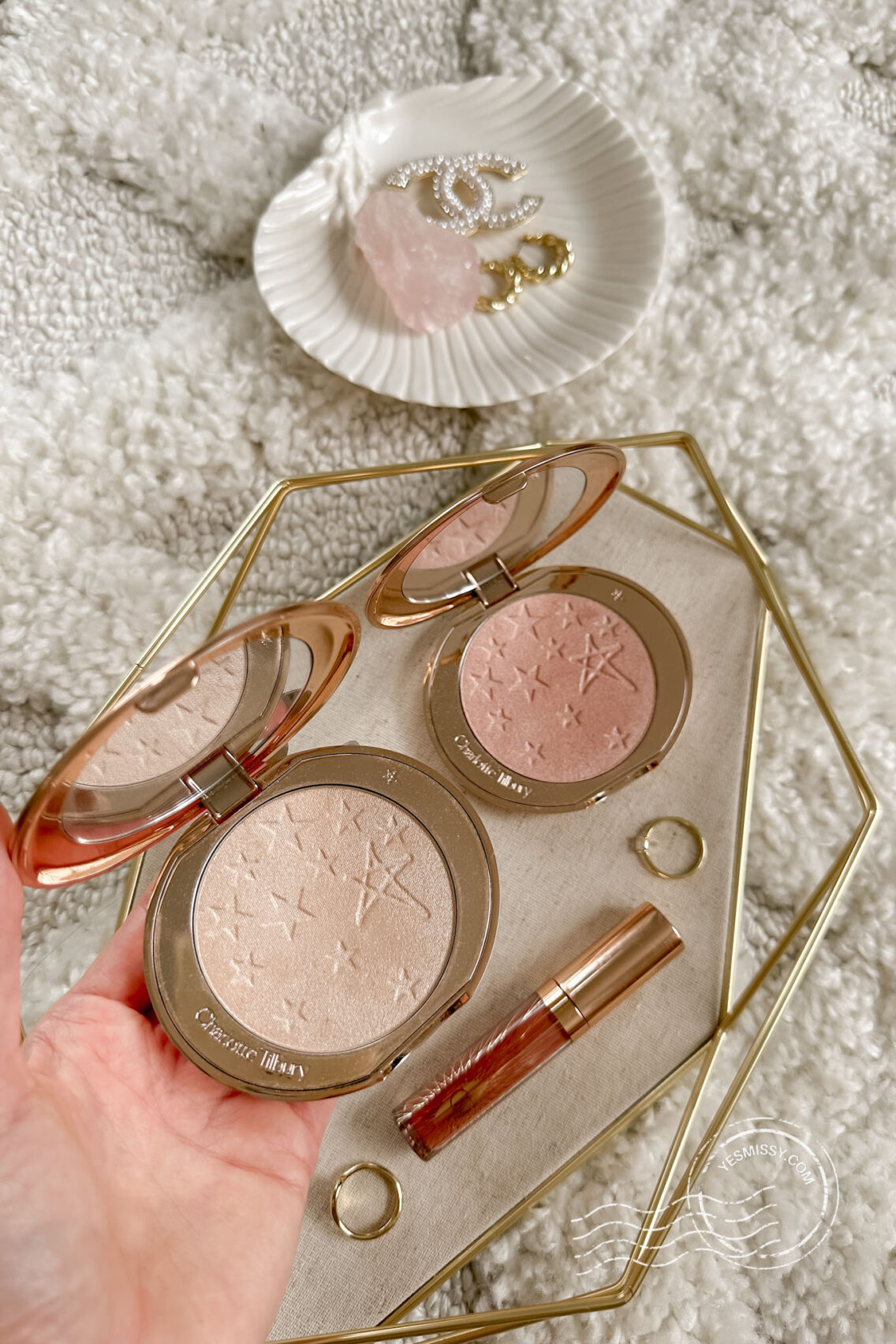 Charlotte Tilbury Glow Glide Face Architect Highlighter Reviewed